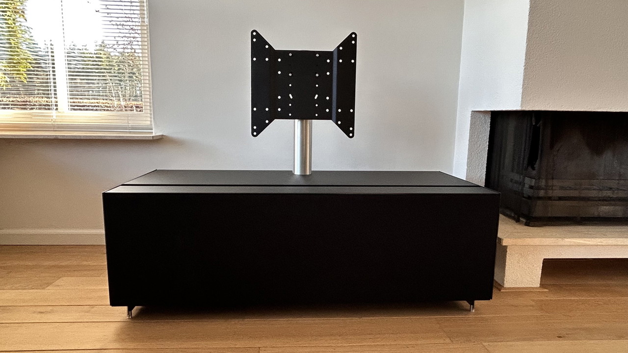 Meuble TV/Audio Spectral Cocoon | €1,000 | Whoppah
