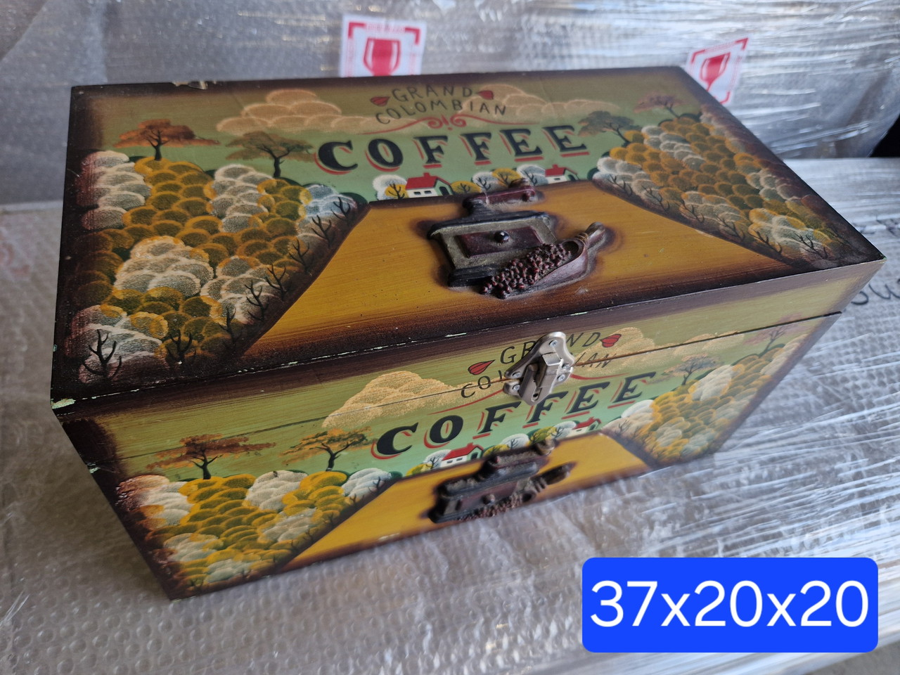 Nice vintage wooden coffee box | €35 | Whoppah