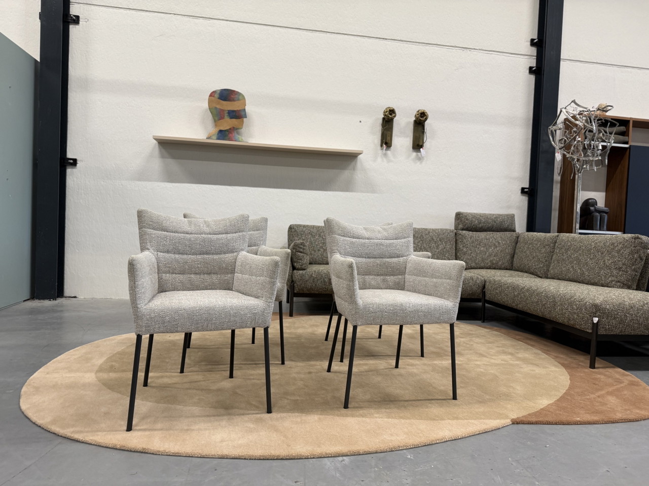 4 Label Vandenberg Cocoon Dining Chairs Ponza Fabric | €2,396 | Whoppah