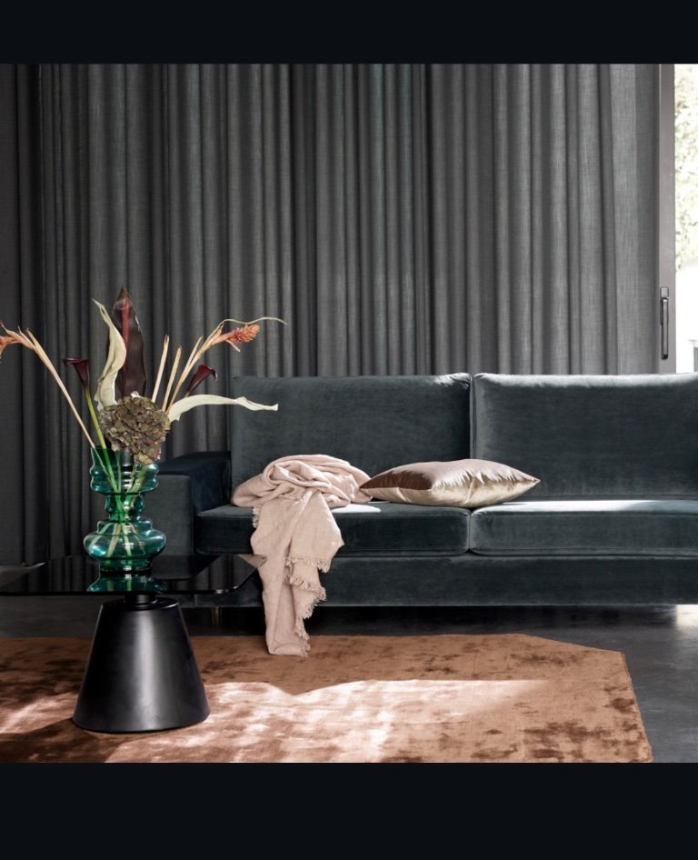 Boconcept indivi sofa velvet green | €1,561 | Whoppah