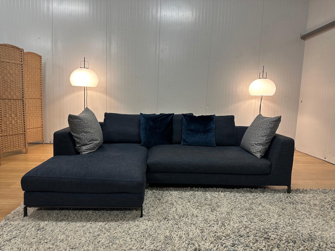 (New condition) B&B Italia Ray Corner Sofa ~ New price €12,500 | €5,000 ...