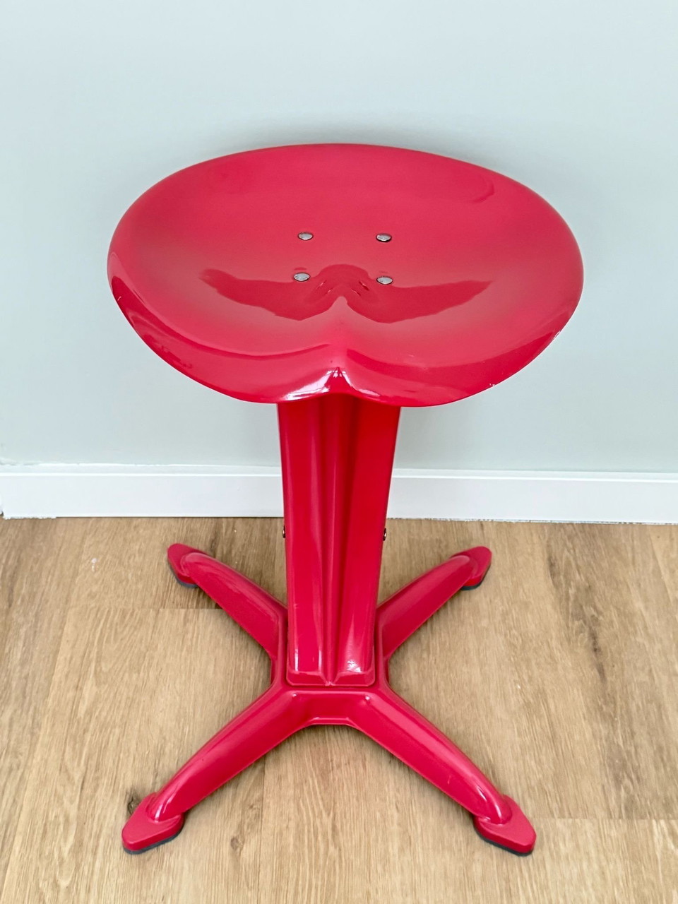 Dulton Stool Lotus Yasu Sasamoto | €275 | Whoppah