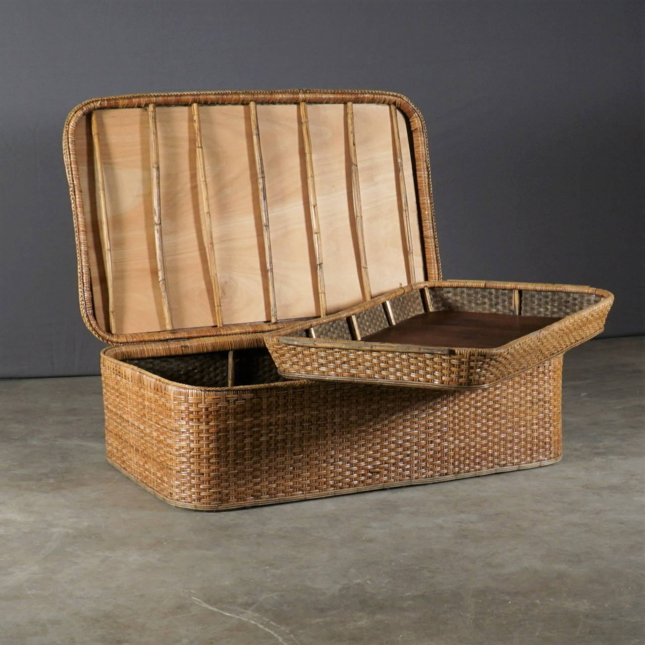 Vintage Rotan Mand Xxl – Rotan Salontafel | €450 | Whoppah