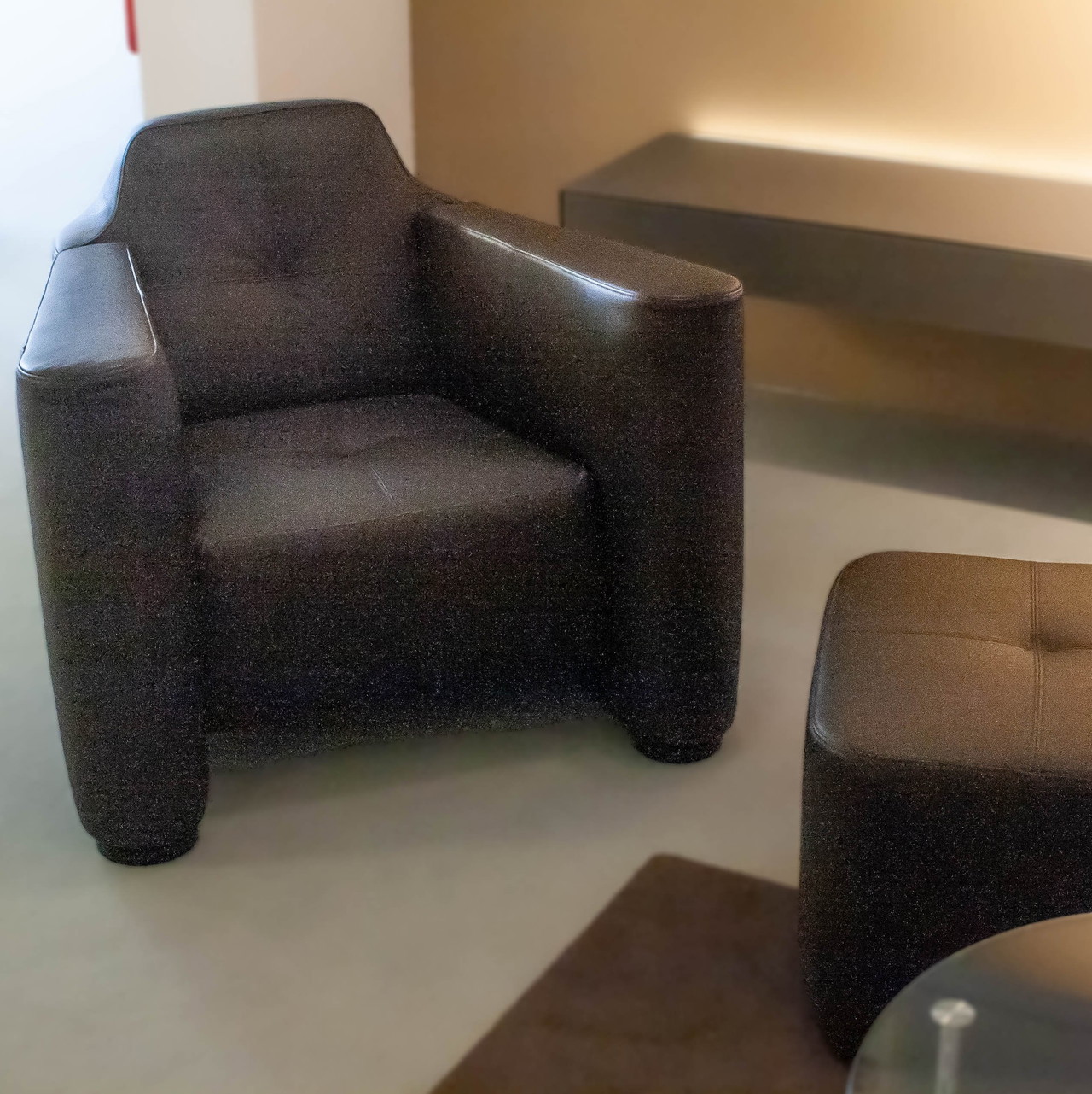 Linteloo Alhambra Sessel mit Hocker | €2,250 | Whoppah
