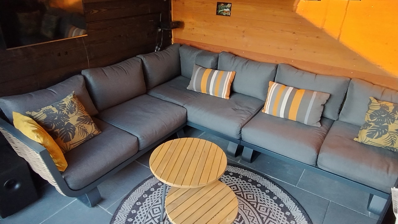 Santika Tika Lounge Sofa | €1,150 | Whoppah