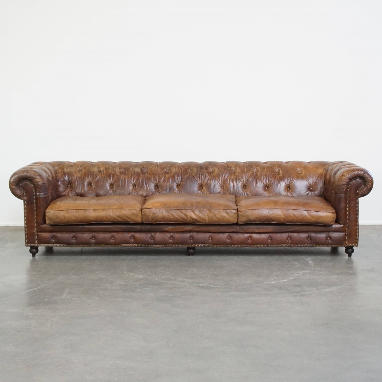 Large Beef Leather Chesterfield 4 Seat Sofa | €5,520 | Whoppah