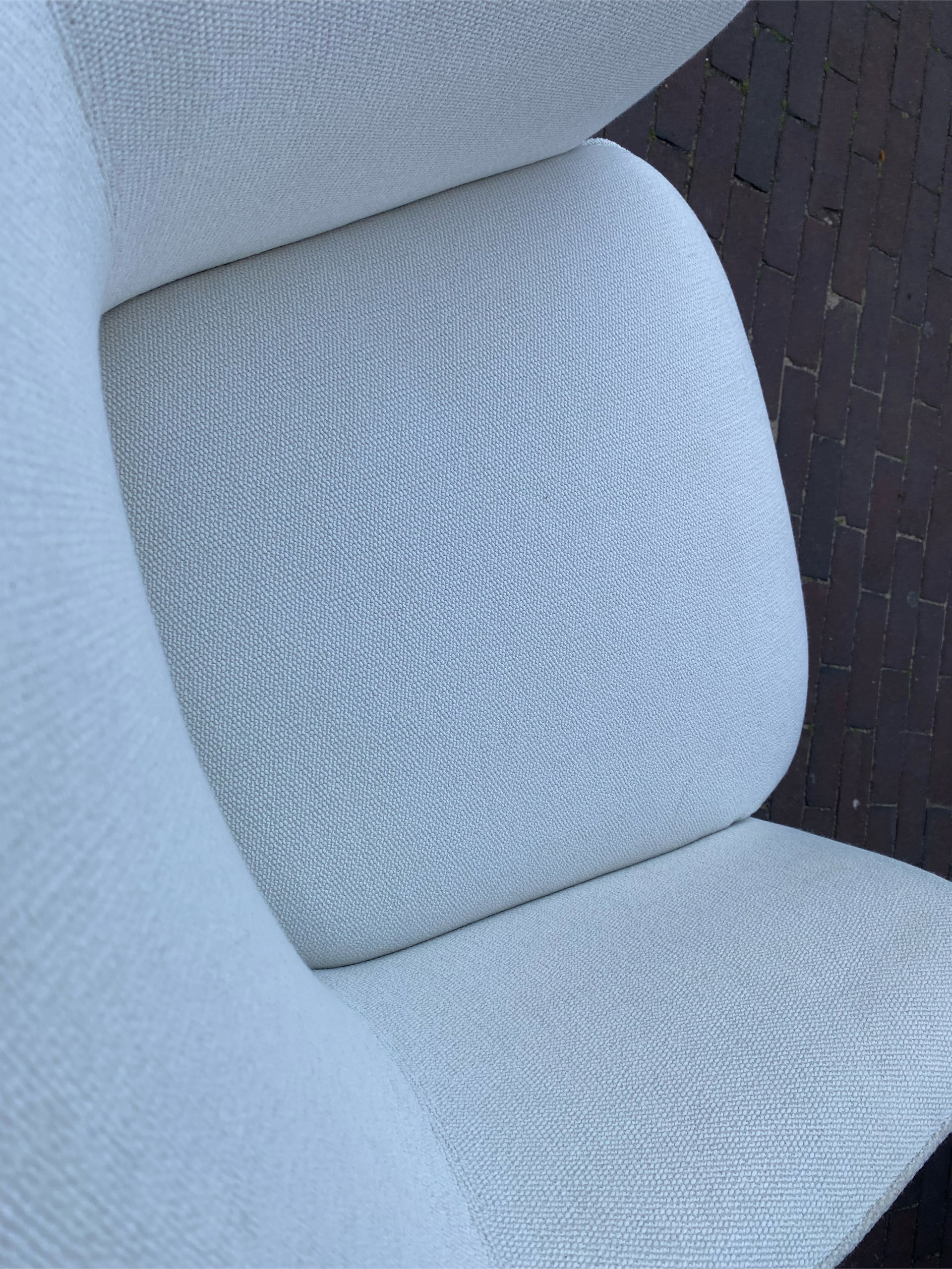 Leolux Mara stoel Stof Design wit | €479.20 | Whoppah