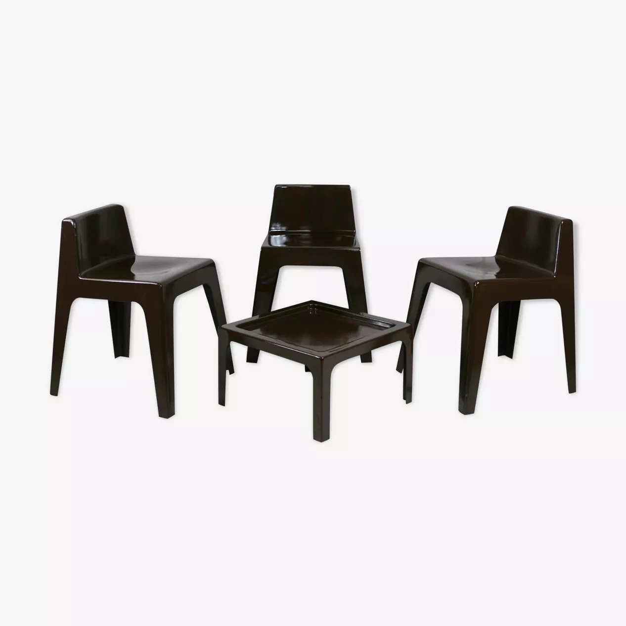Ode Set 3x Chairs and 1x Coffee Table | €1,200 | Whoppah