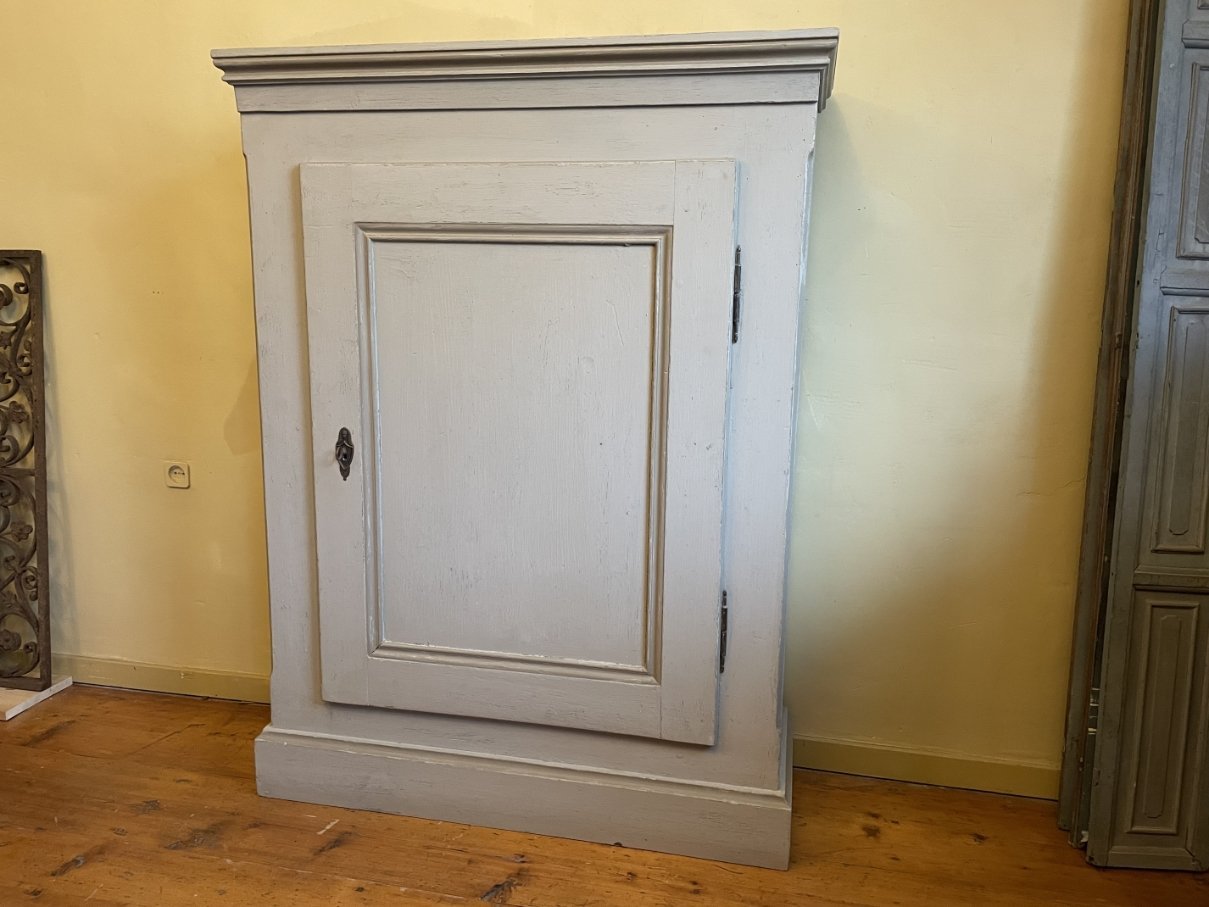Armoire de cuisine Armoire murale Shallow French Antiques | €550 | Whoppah