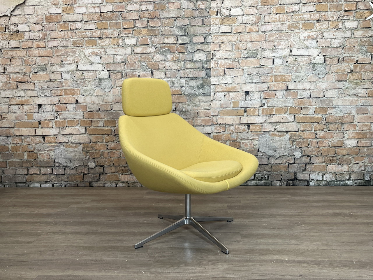 Allermuir Open A641 yellow | €660 | Whoppah