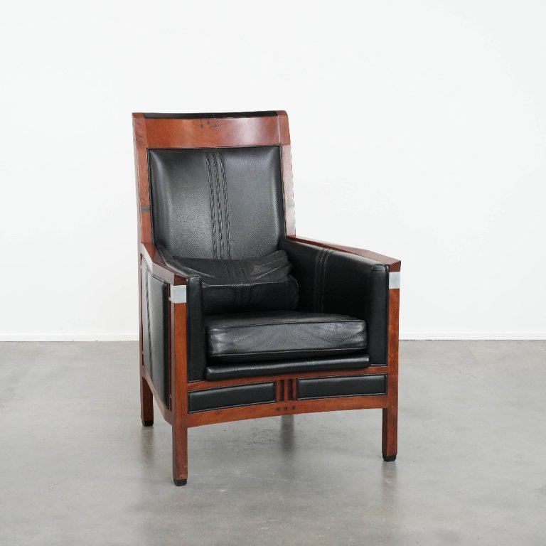 Poltrona in pelle di mucca nera Art Déco Schuitema con schienale alto ...