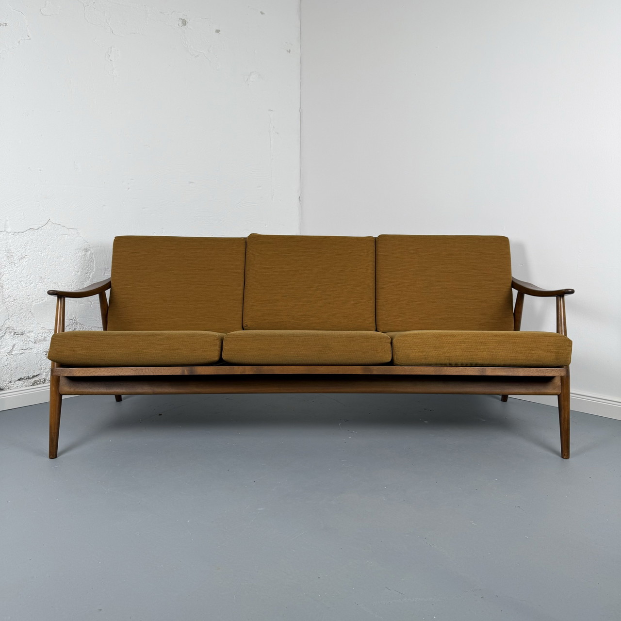 Elegant 60s couch in Knoll style in classic Mid - Century design | € ...