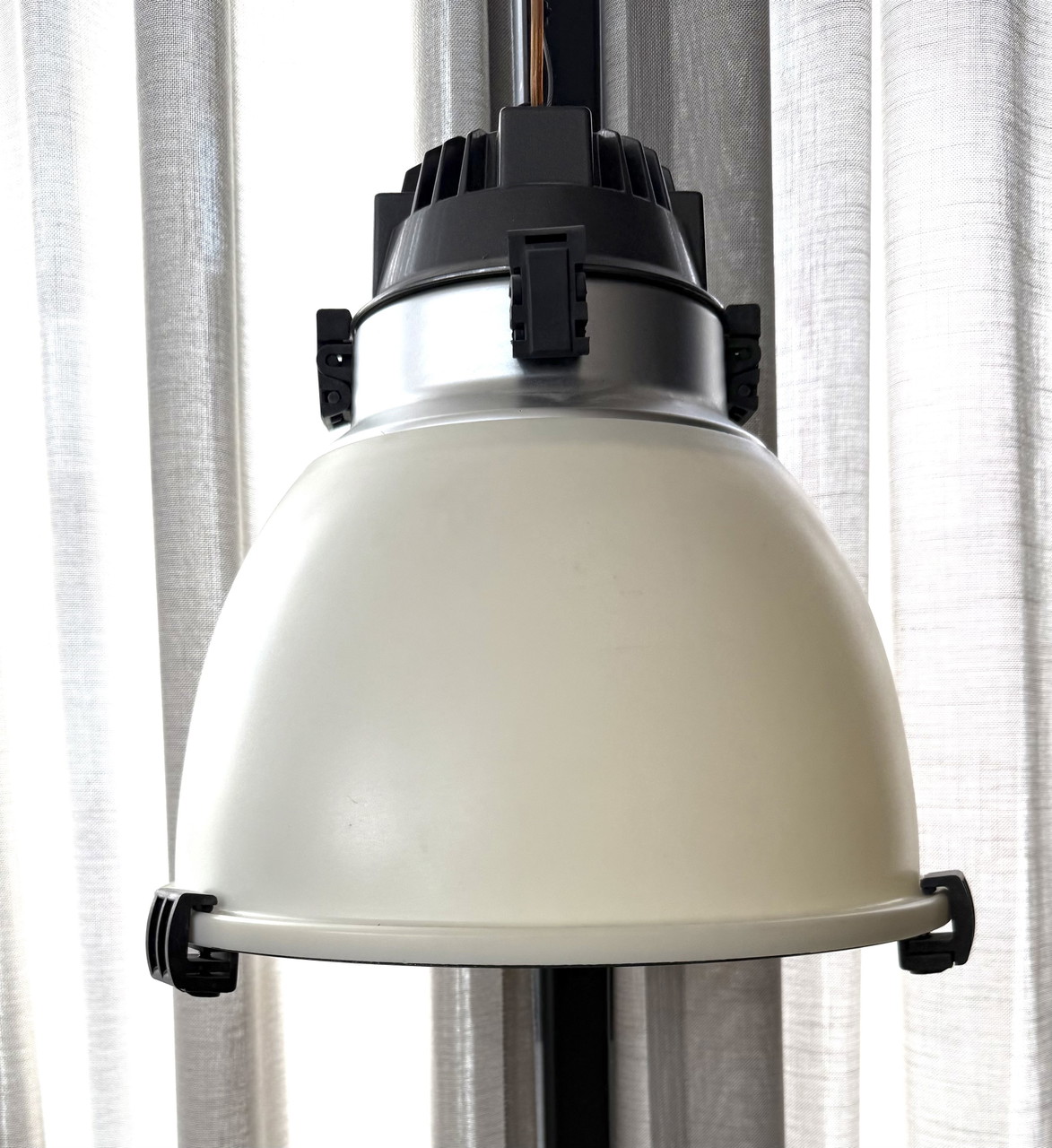 Witte Hanglamp industrieel Design Castaldi | €75 | Whoppah