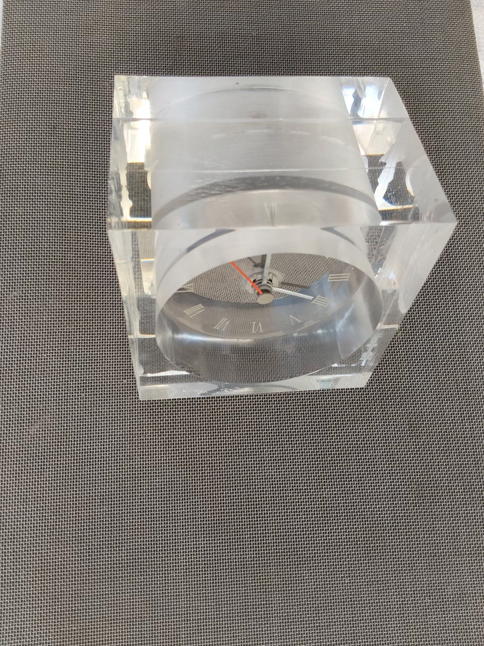 Original TECTA Transparent Table Clock | €195 | Whoppah