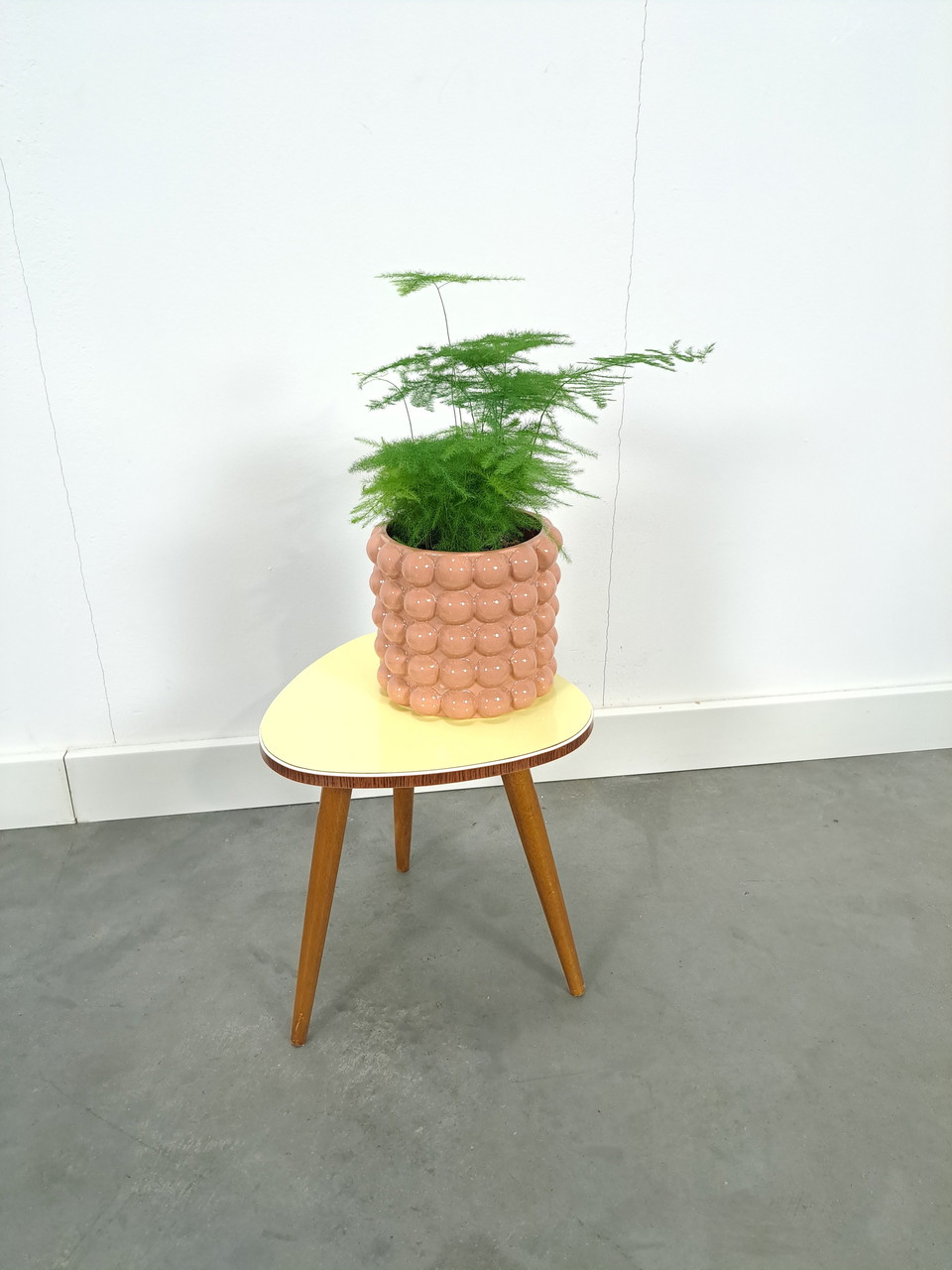 Yellow Formica Plant Table With Wooden Legs | €89 | Whoppah