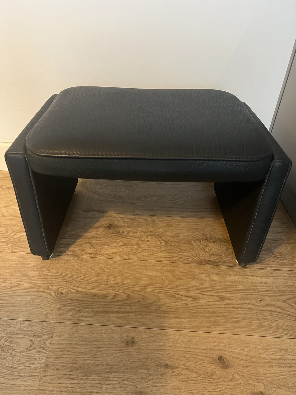 De Sede Ds50 Blue Buffalo Leather Design Hocker/Ottoman | €250 | Whoppah