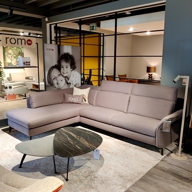 ROM Adora corner sofa | €2,716 | Whoppah