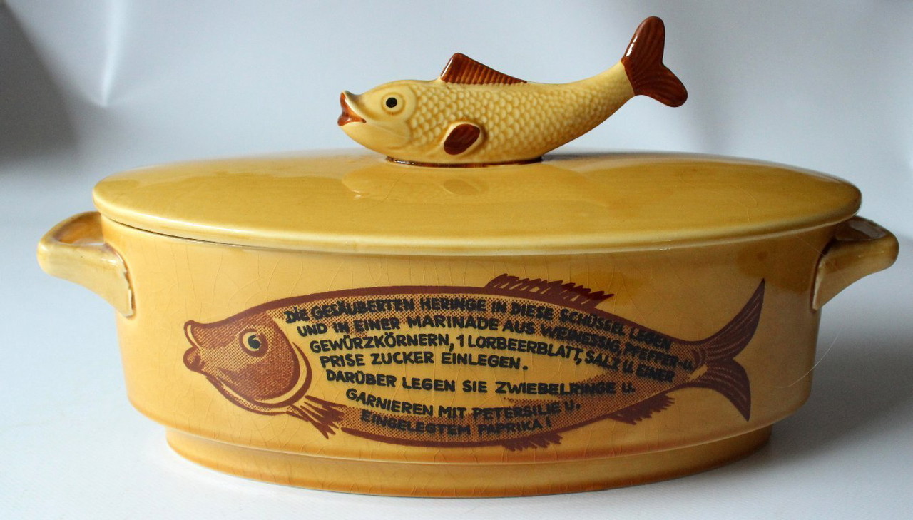 Grote vispot visterrine met recept - keramiek - vintage | €65 | Whoppah