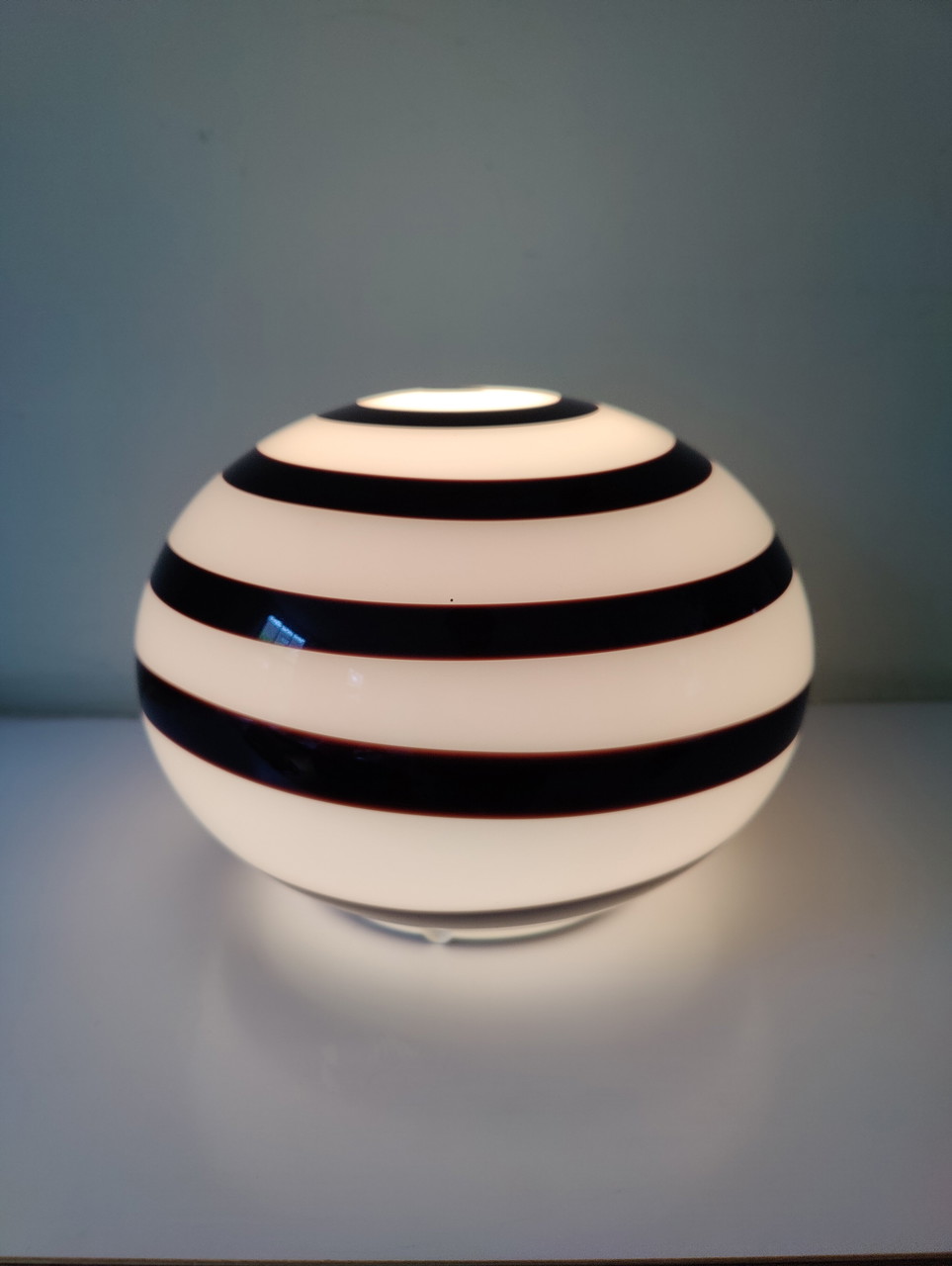 ILU Dutch design zebra lamp, vintage 1990s | €150 | Whoppah