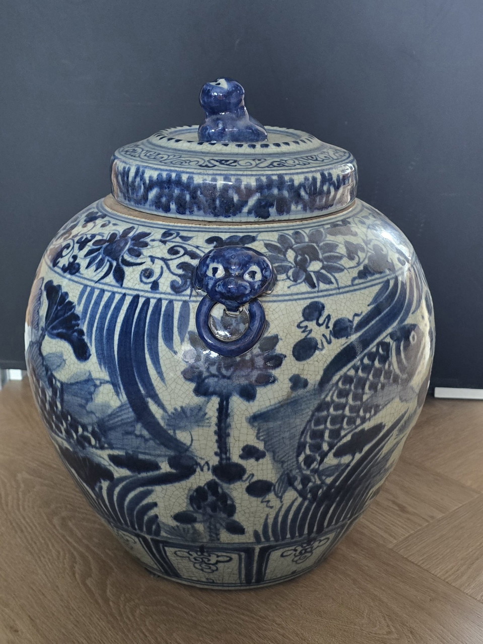 Chinese porcelain pot XXL | €225 | Whoppah