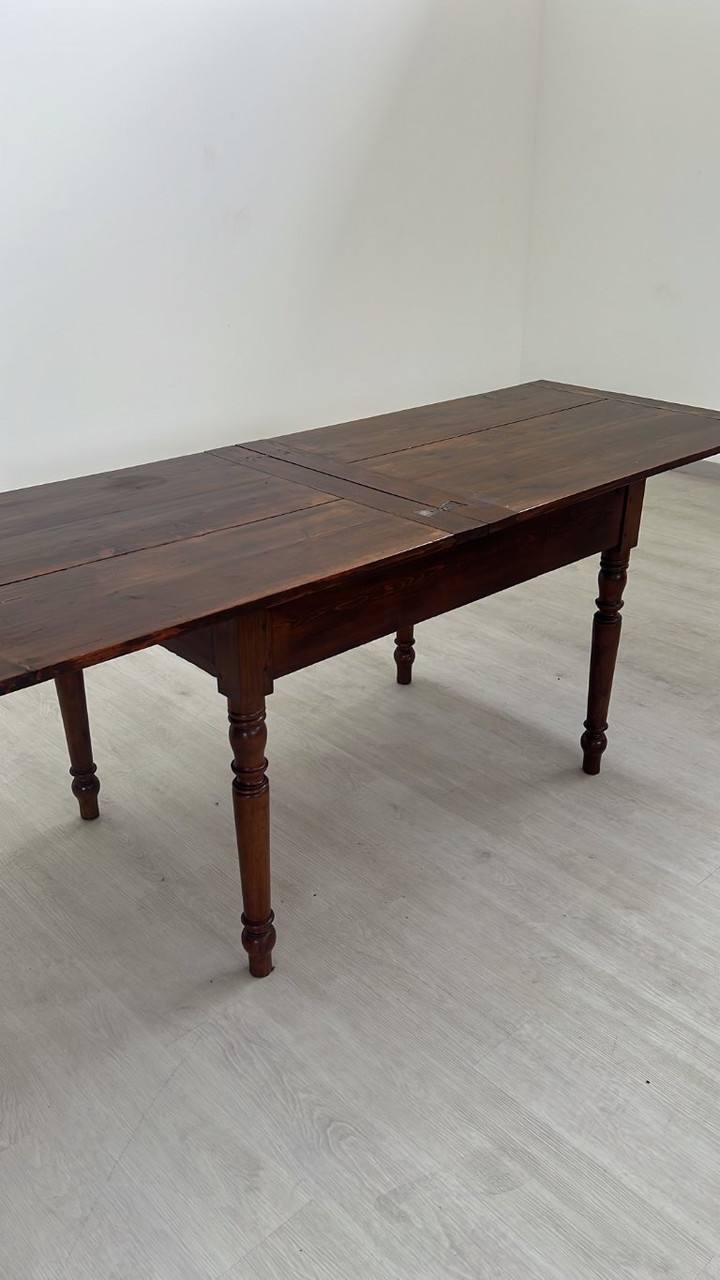 Extendable folding table, 19th century | €650 | Whoppah