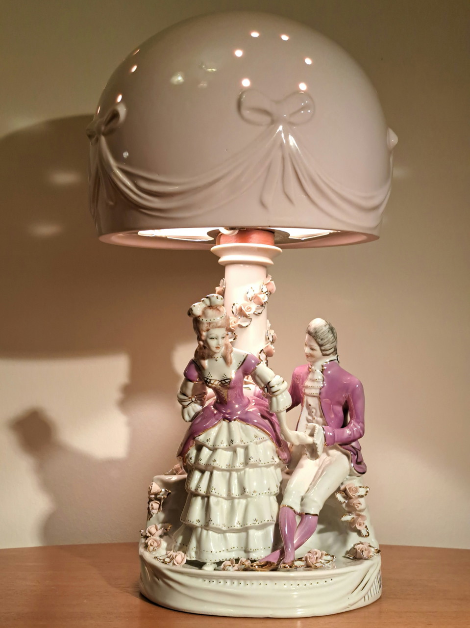 BEAUTY. Elegant Vintage Porcelain Lamp • Luxor Romania • Rococo • Rare ...