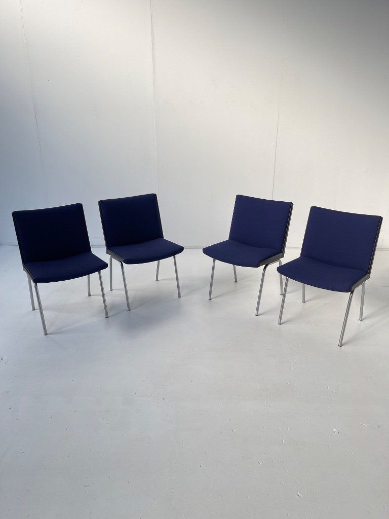 Set of 4 ‘AP 40’ chairs by Hans J. Wegner | €1,680 | Whoppah