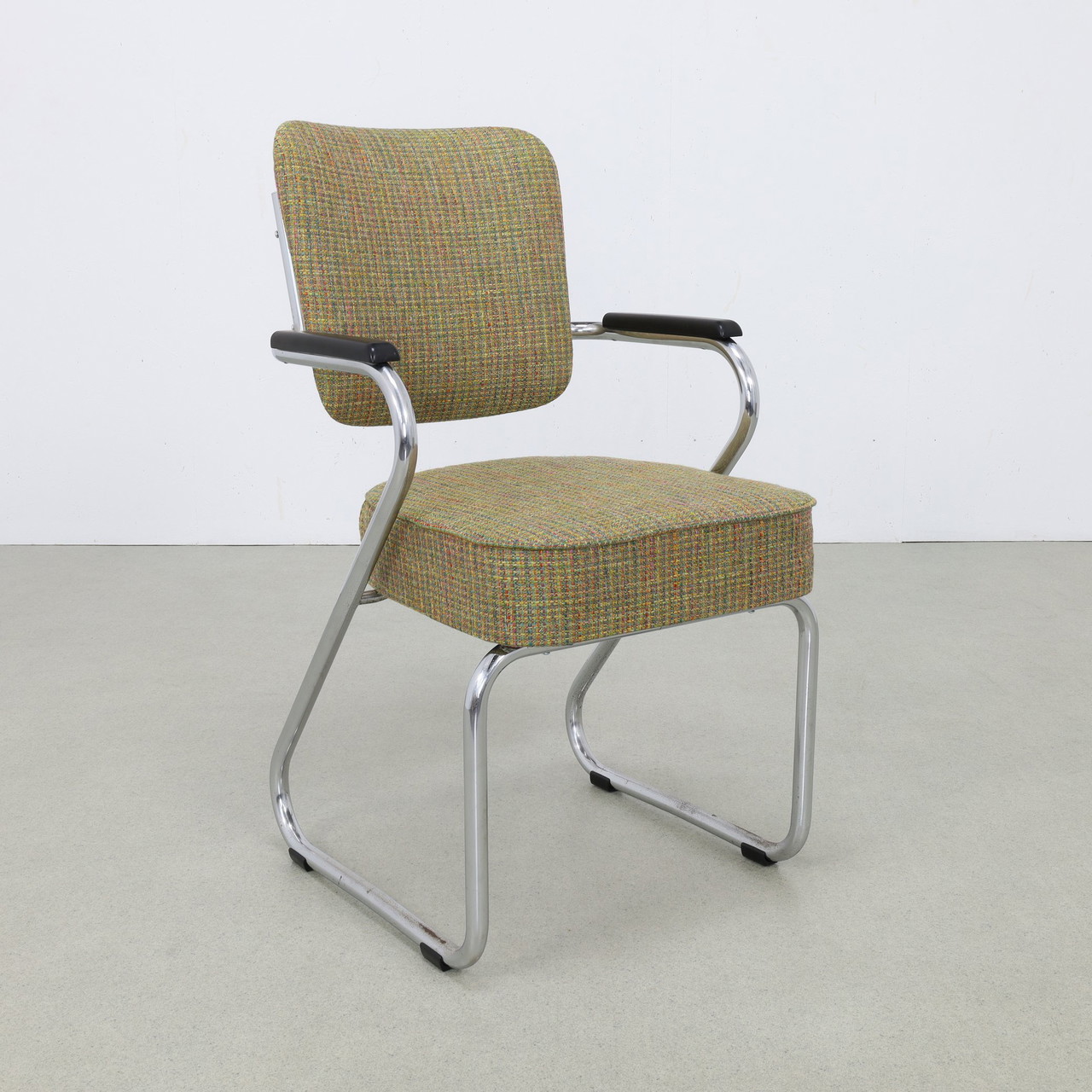 Vintage Tube Frame Chair Fana, 1960S New Upholstered | €399 | Whoppah