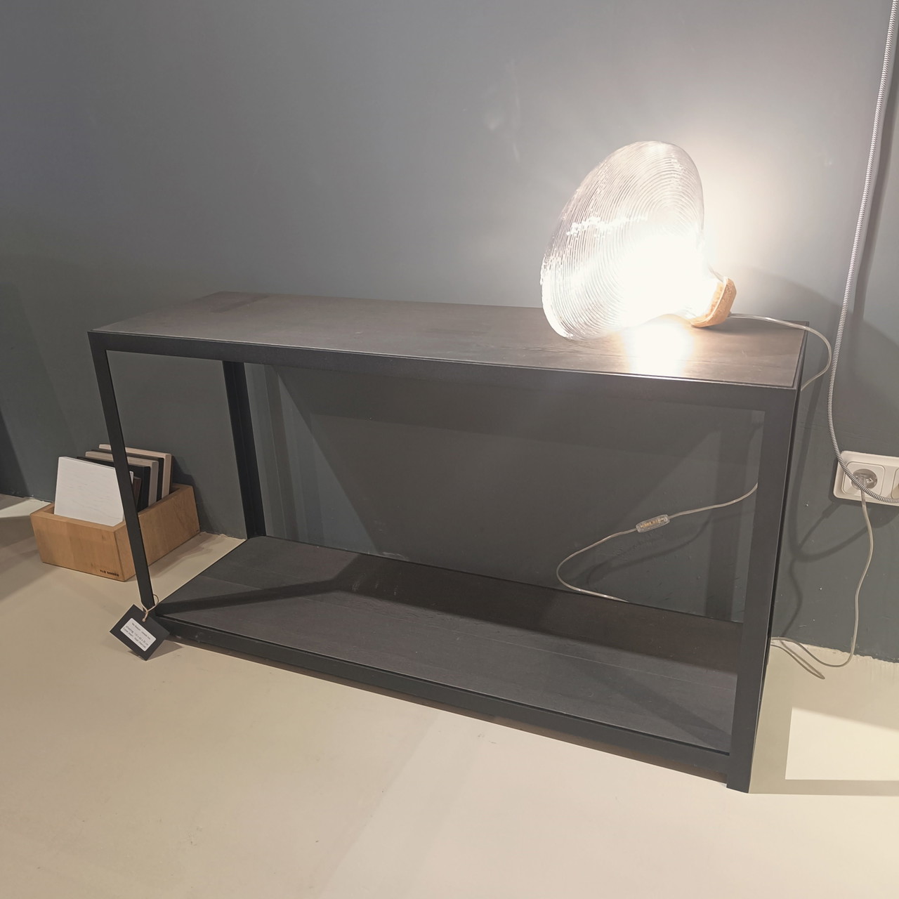 Van Rossum Console Two sidetable | €995 | Whoppah