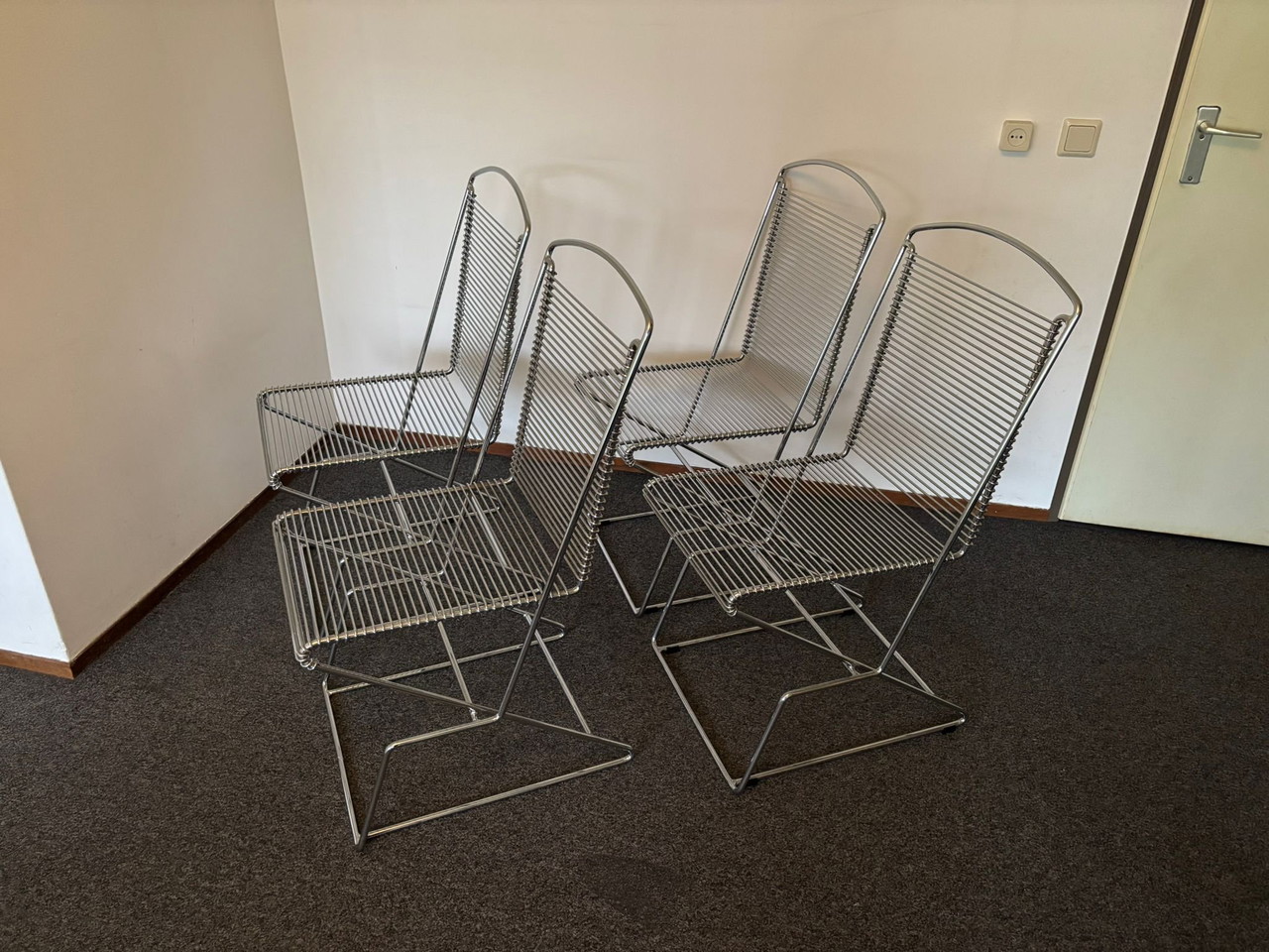 4 vintage 1980s Till Behrens Kreuzschwinger draadstaalstoelen voor ...