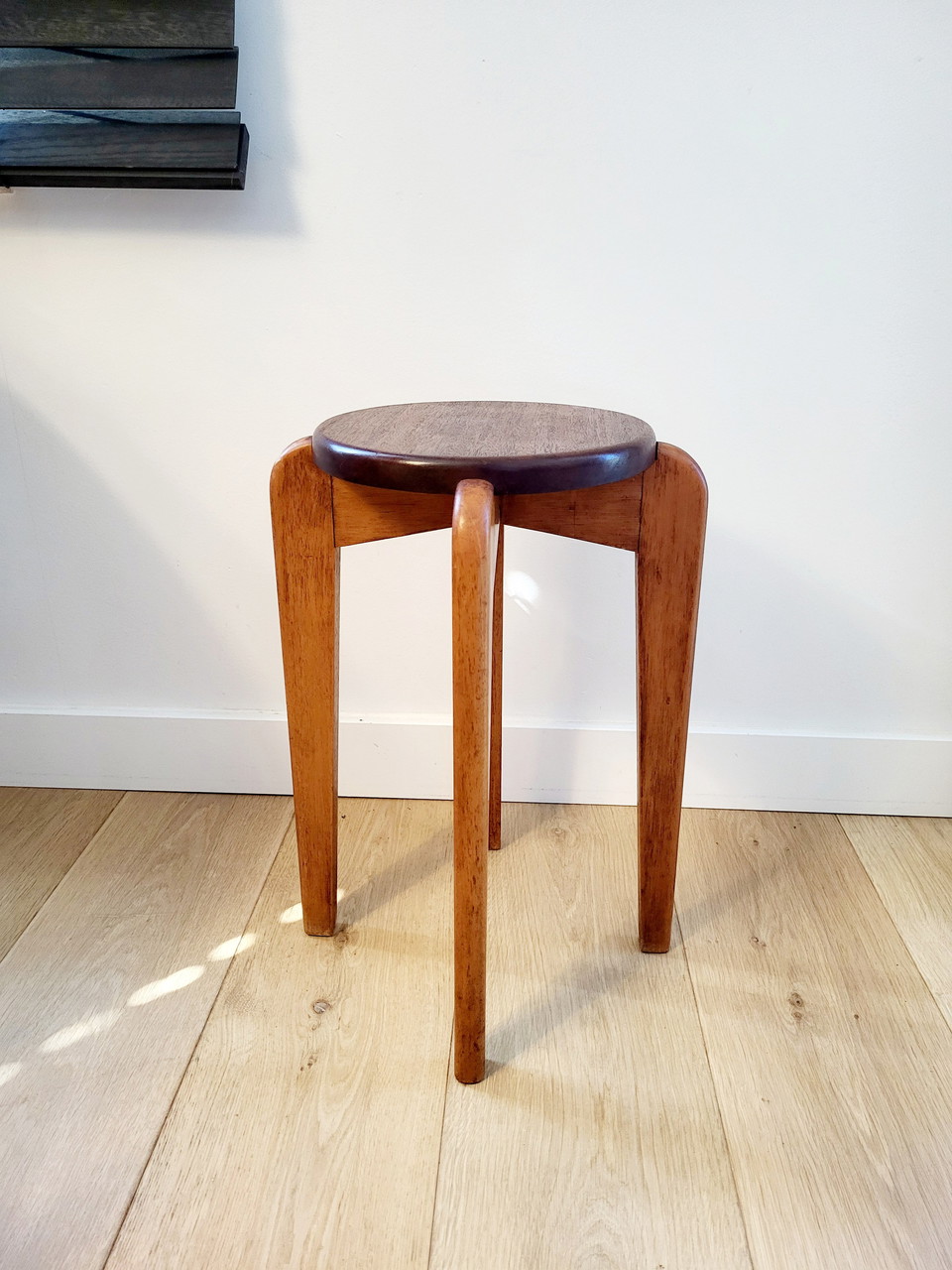 Vintage-Holzhocker | €90 | Whoppah