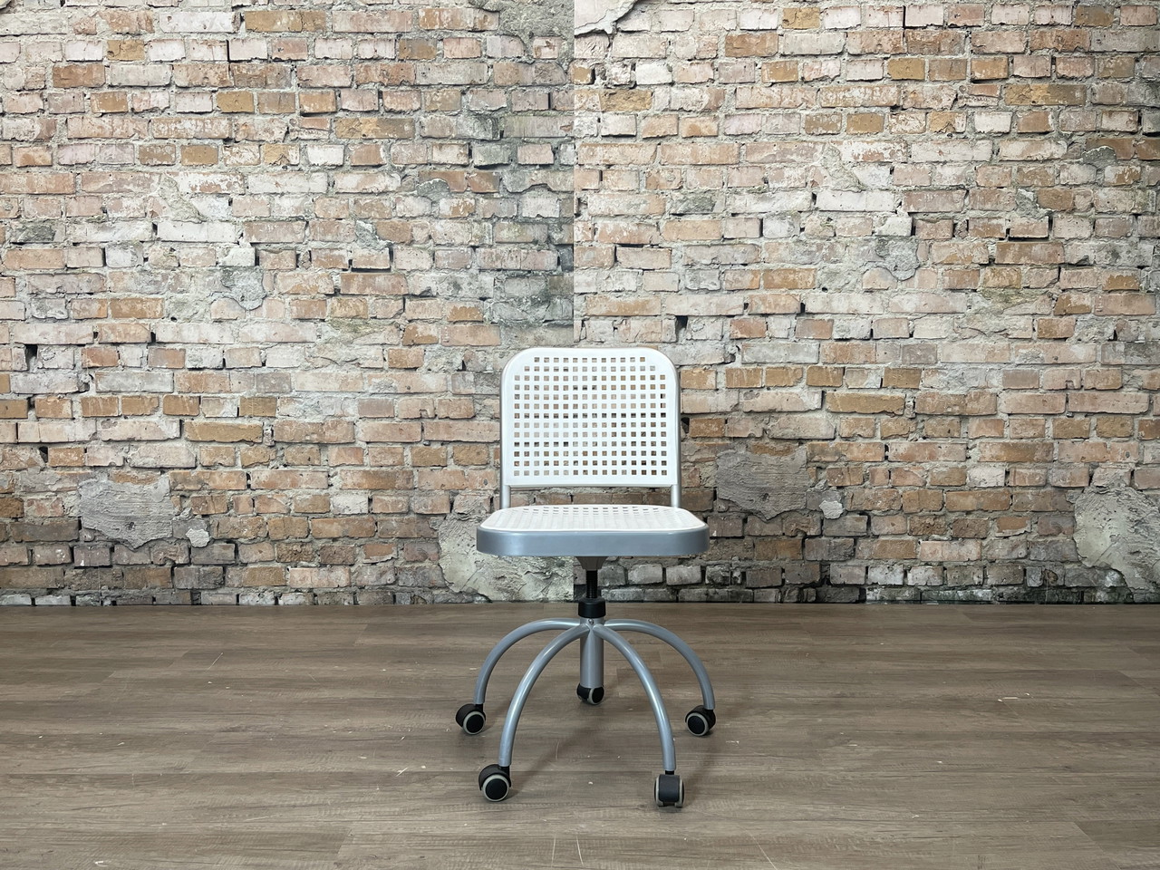 The Padova Silver Cream | €240 | Whoppah