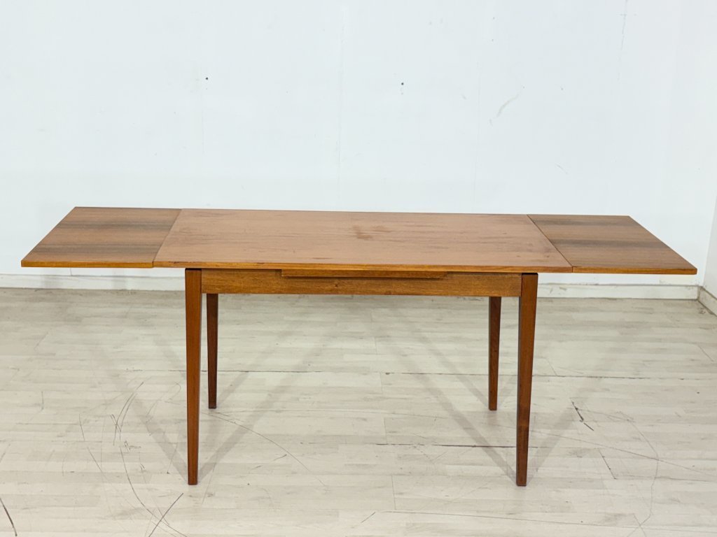 Mid-century wooden kitchen table, extendable dining table | €349 | Whoppah