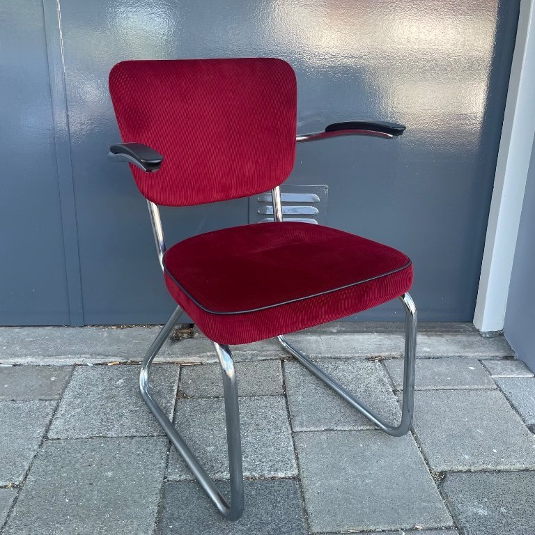 Jan Schröfer Ahrend (Bureau)stoel | €270 | Whoppah
