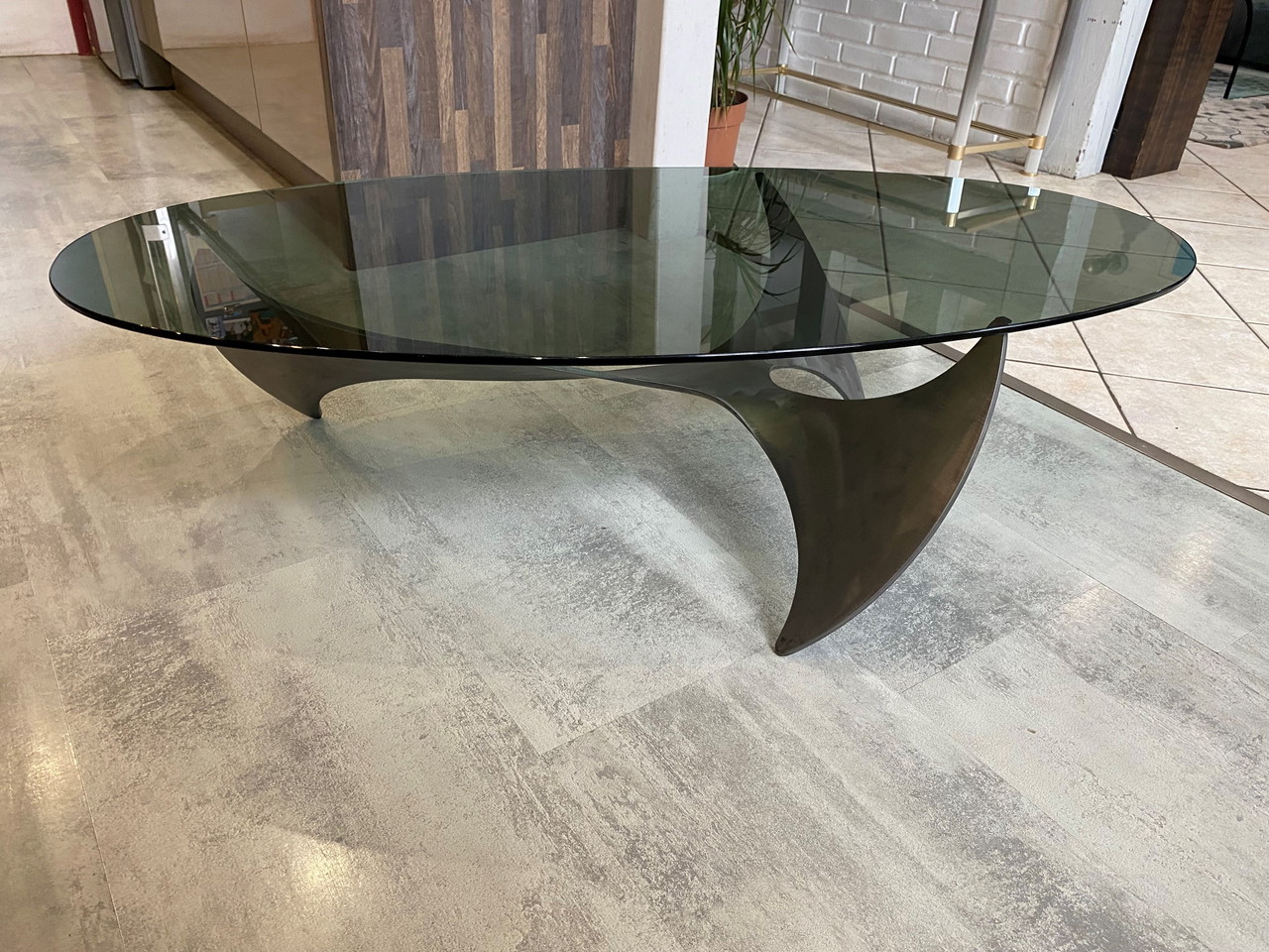 Propeller Oval Coffee Table Smoked Glass Top Steel Leg Propeller Knut ...