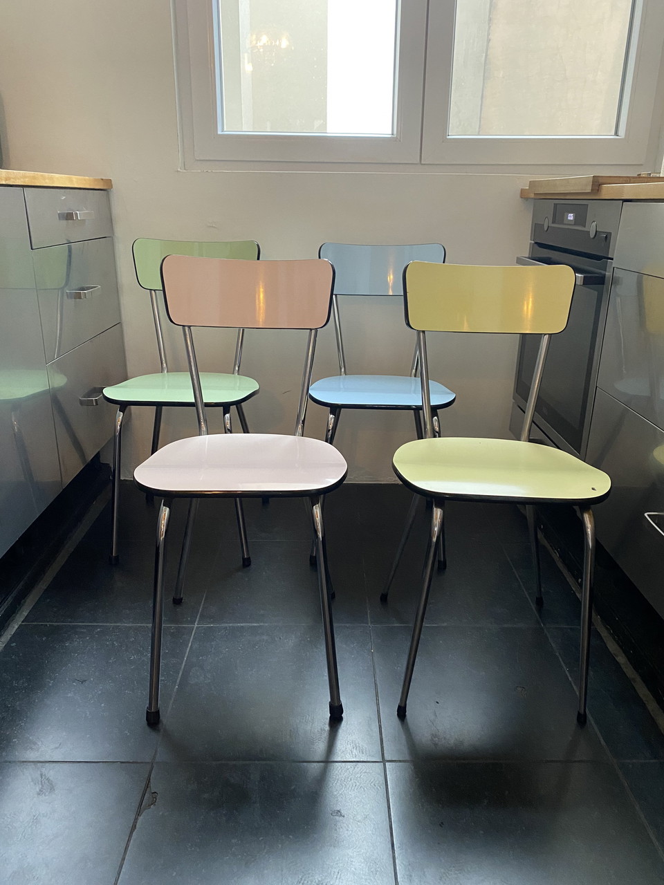 4 Formica Chairs - Pastel Yellow, Pink, Blue And Green | €150 | Whoppah