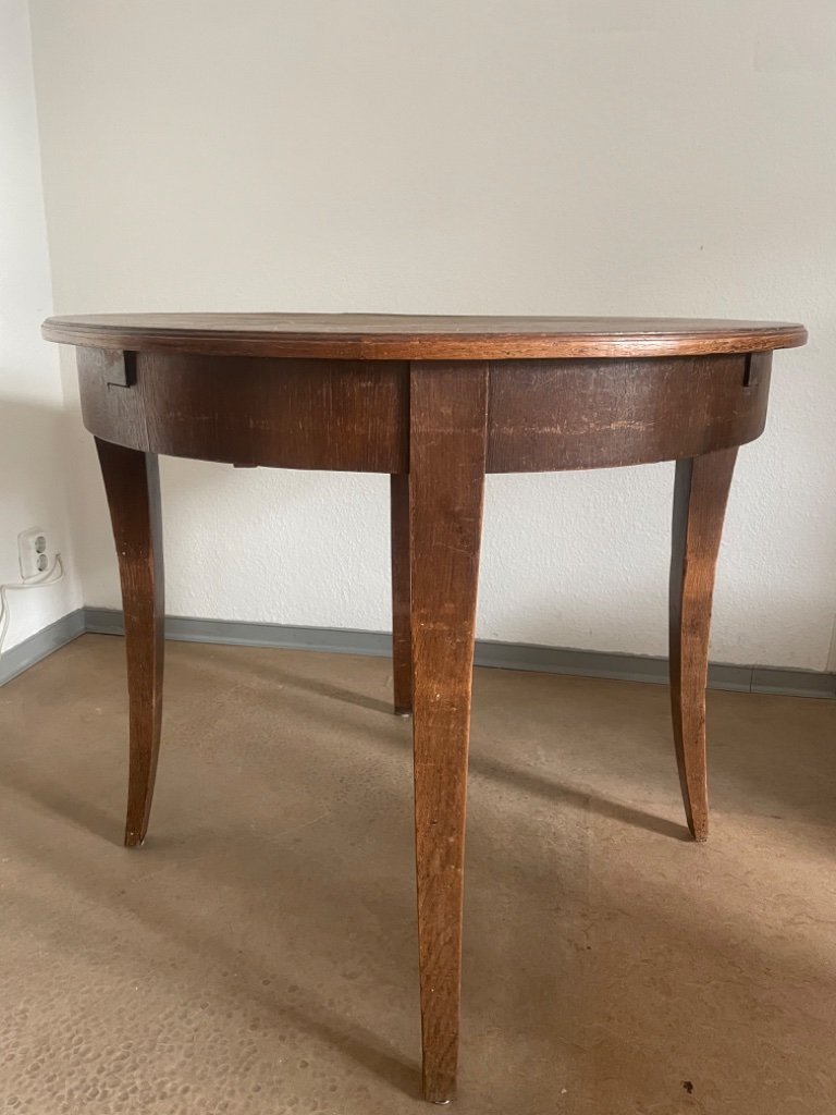 Art Deco Table with Beautiful Elegant Form | €600 | Whoppah