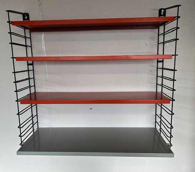 Tomado Metal Wall Book Rack 6-Piece | €95 | Whoppah