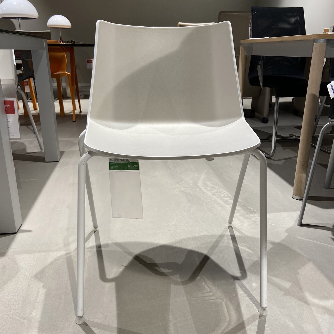 MDF Italia Aiku dining chair | €135 | Whoppah