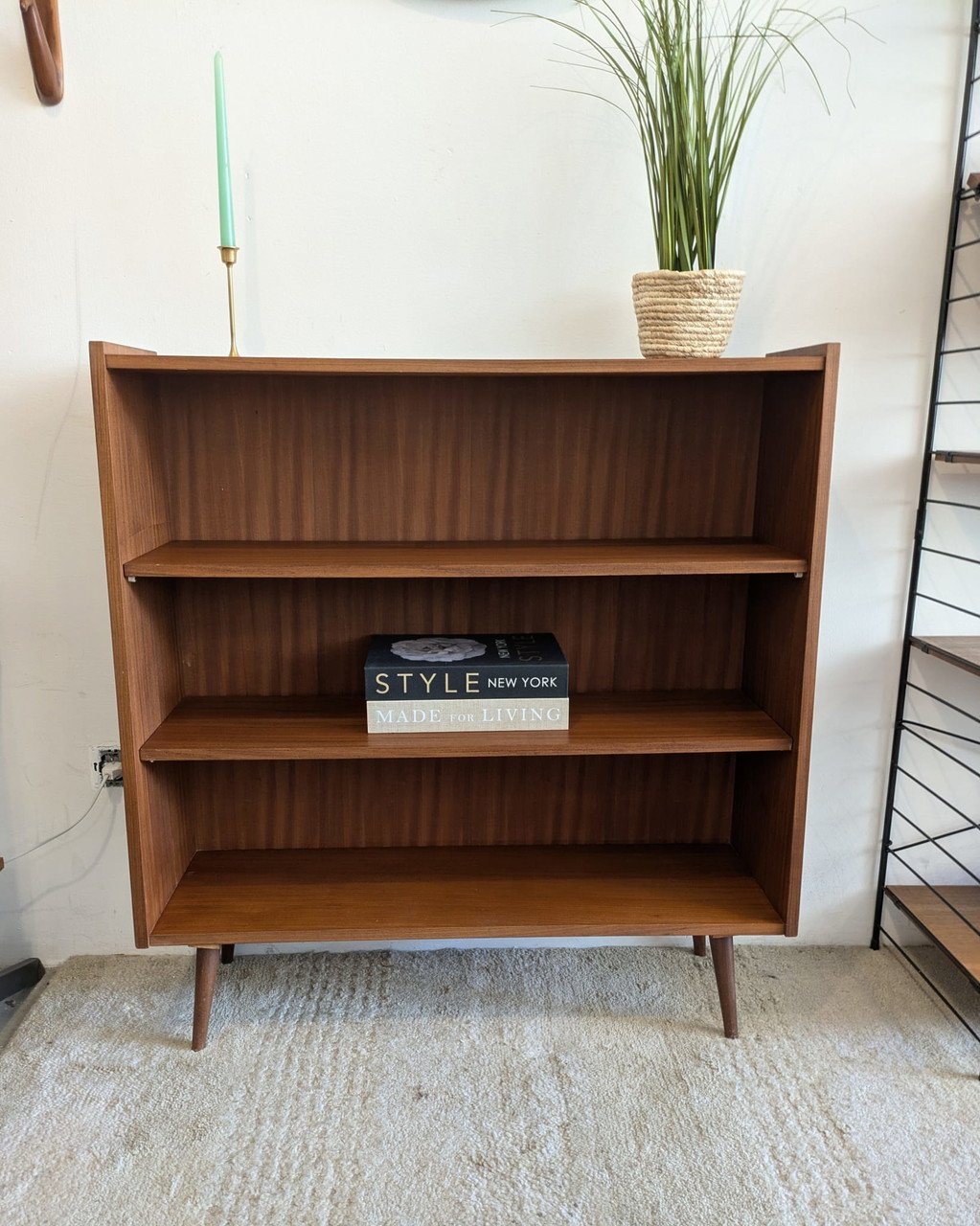 Vintage, bibliothèque en teck, midcentury | €465 | Whoppah
