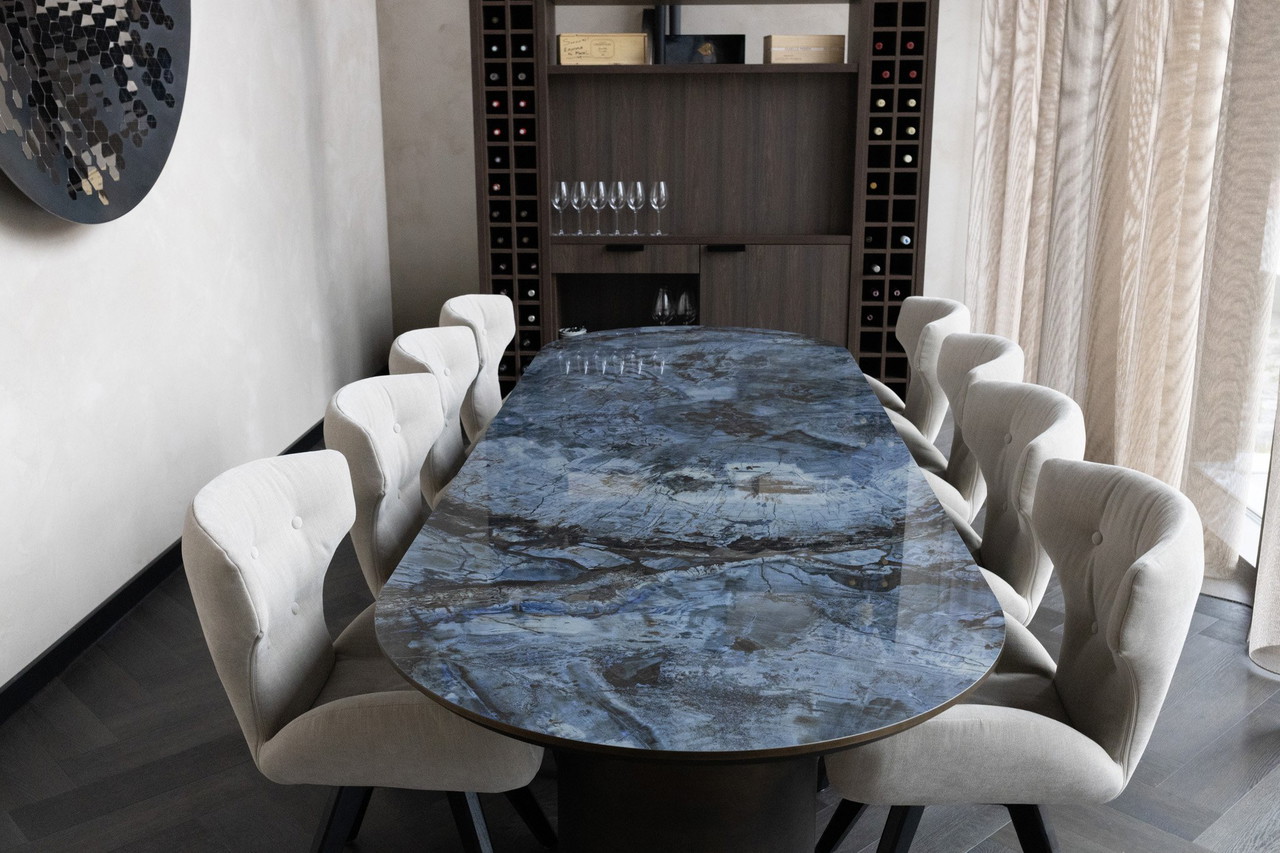 Tablez Table à manger semi-ovale | €3,695 | Whoppah