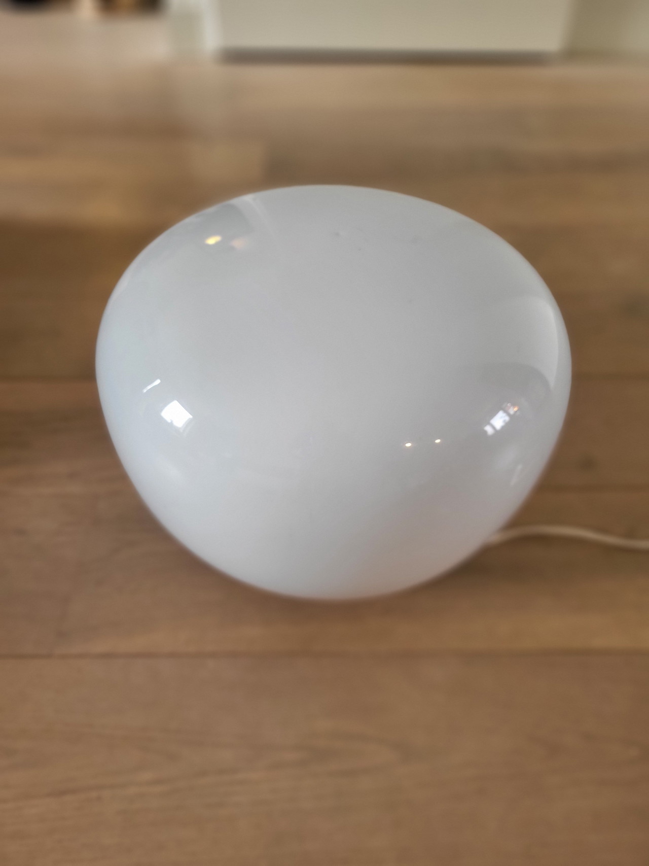 Jonisk floor lamp Ikea | €130 | Whoppah