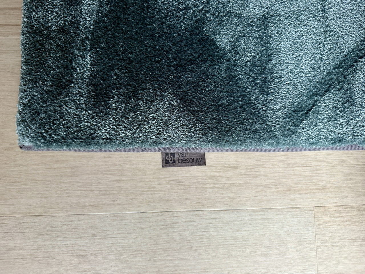 Van Besouw Rug blue 320 x 320 | €1,600 | Whoppah