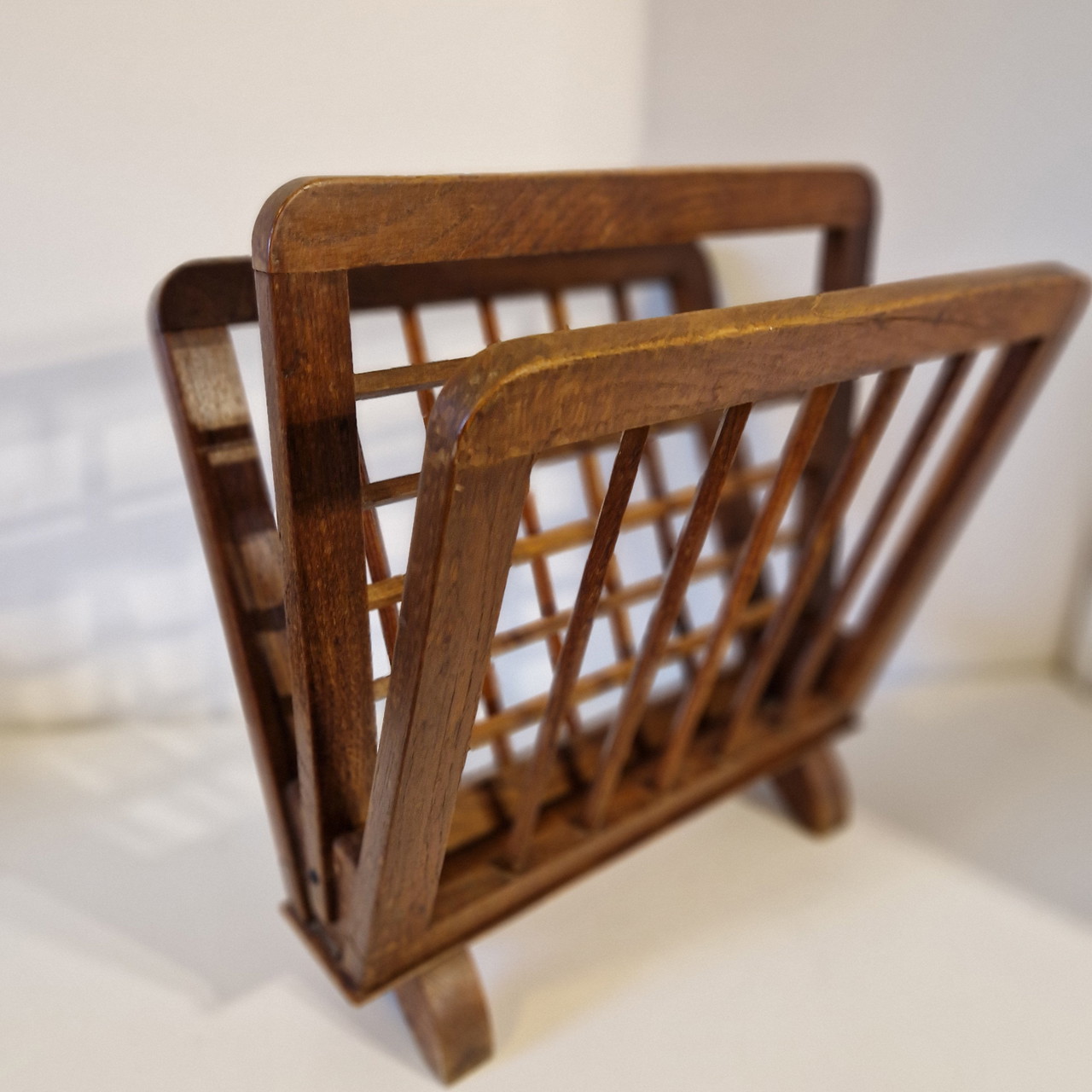 1940s / 40s Vintage Reading Rack Reading Basket | €125 | Whoppah