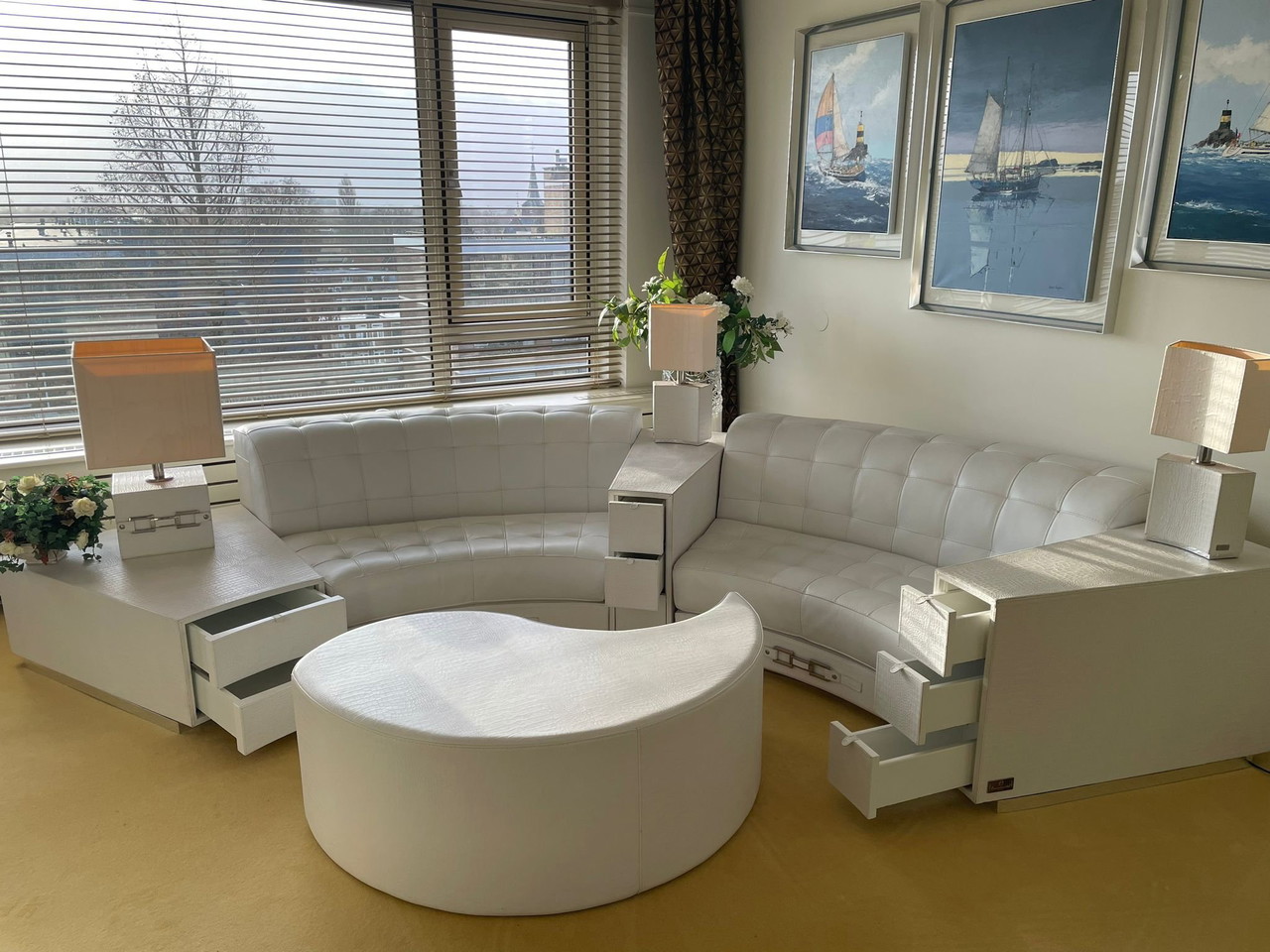 Wit Leren Bank Van Italiaans Merk Formitalia | €7,500 | Whoppah