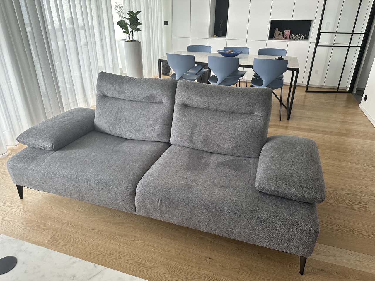 Sofa Maxi Divani | €1,150 | Whoppah