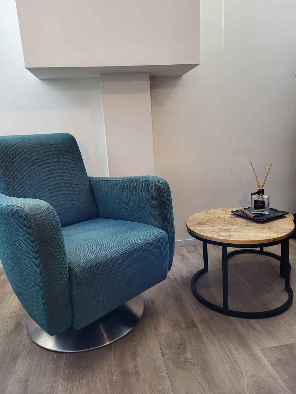 Wizard Armchair - 360° Rotatable | As Good As New | €100 | Whoppah