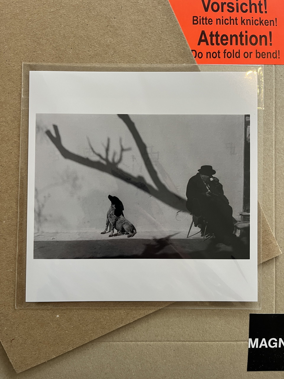 Magnum Signed Photo Nikos Economopoulos | €235 | Whoppah