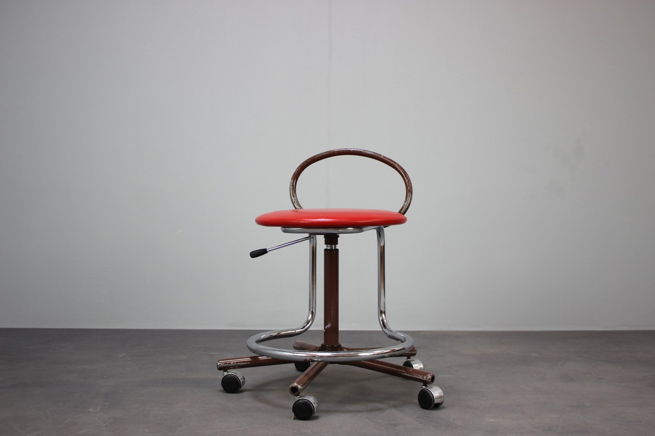 Mid-Century Adjustable Industrial Workshop Chair by Kovona, 1980s | € ...