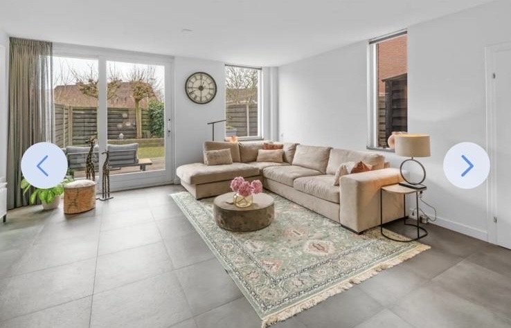 Montel sofa - infinity square | €1,950 | Whoppah